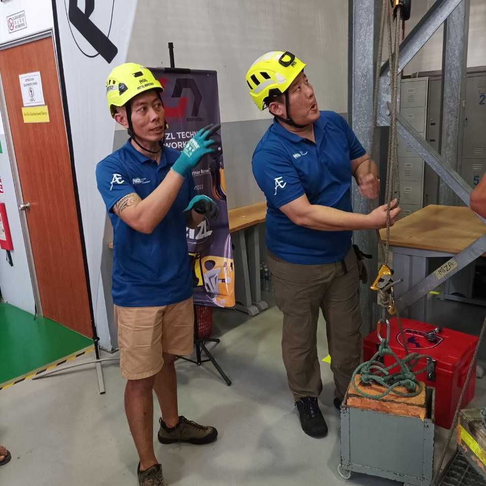 PETZL TECHNICAL WORKSHOP 2022 - TREE CARE & PARTNER RESCUE - Outdoor ...